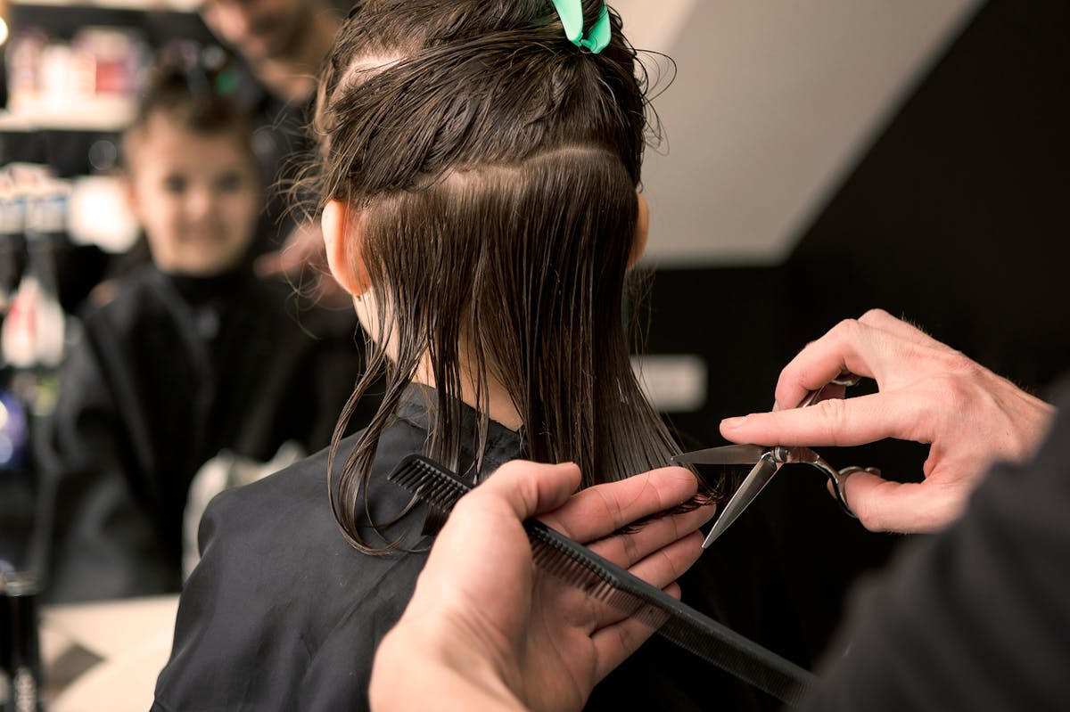 Dotée d’une chevelure incroyable, une petite fille fait le buzz sur ...