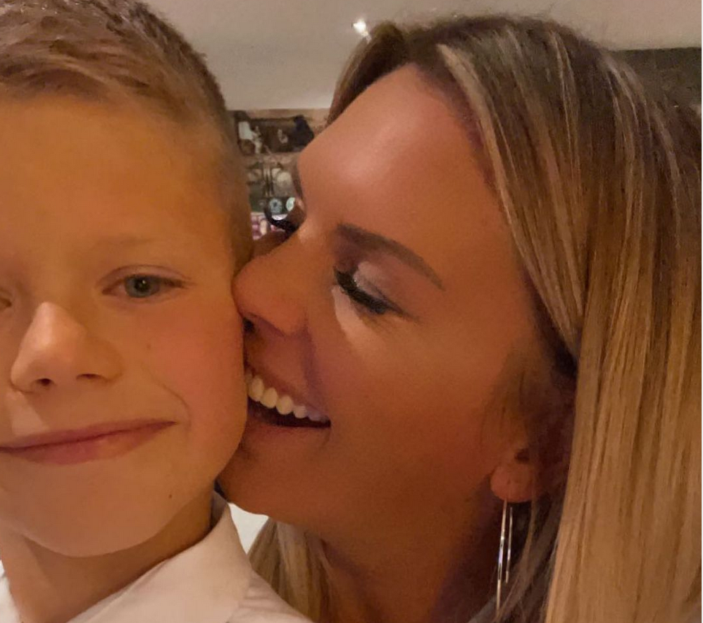 Hugo, le fils d'Amélie Neten, victime de harcèlement | PARENTS.fr