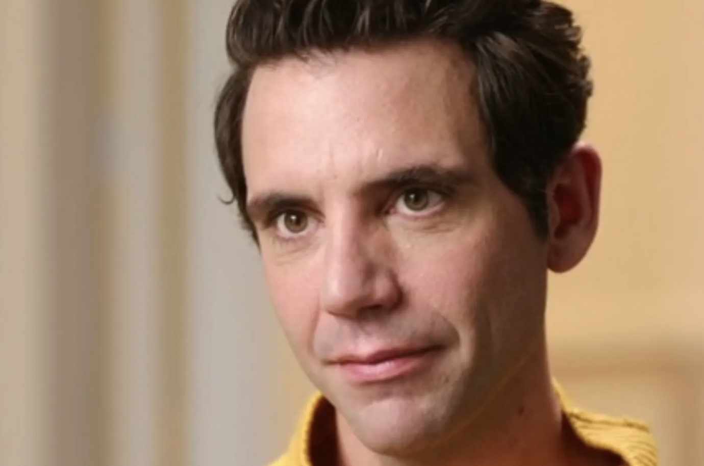 Les révélations poignantes de Mika sur la mort de sa mère | Parents.fr
