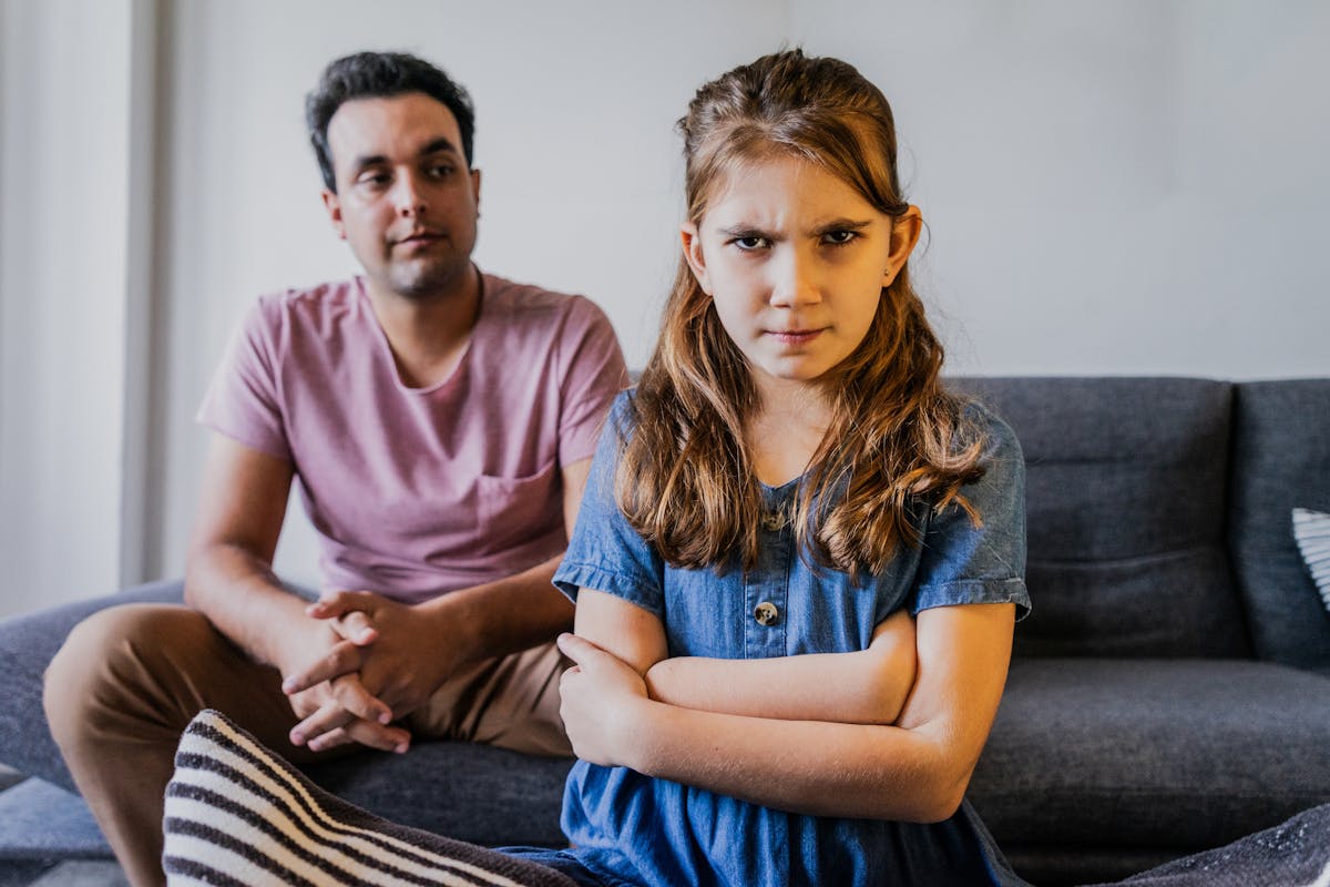 Voici comment réagir quand votre enfant refuse de vous écouter selon ...
