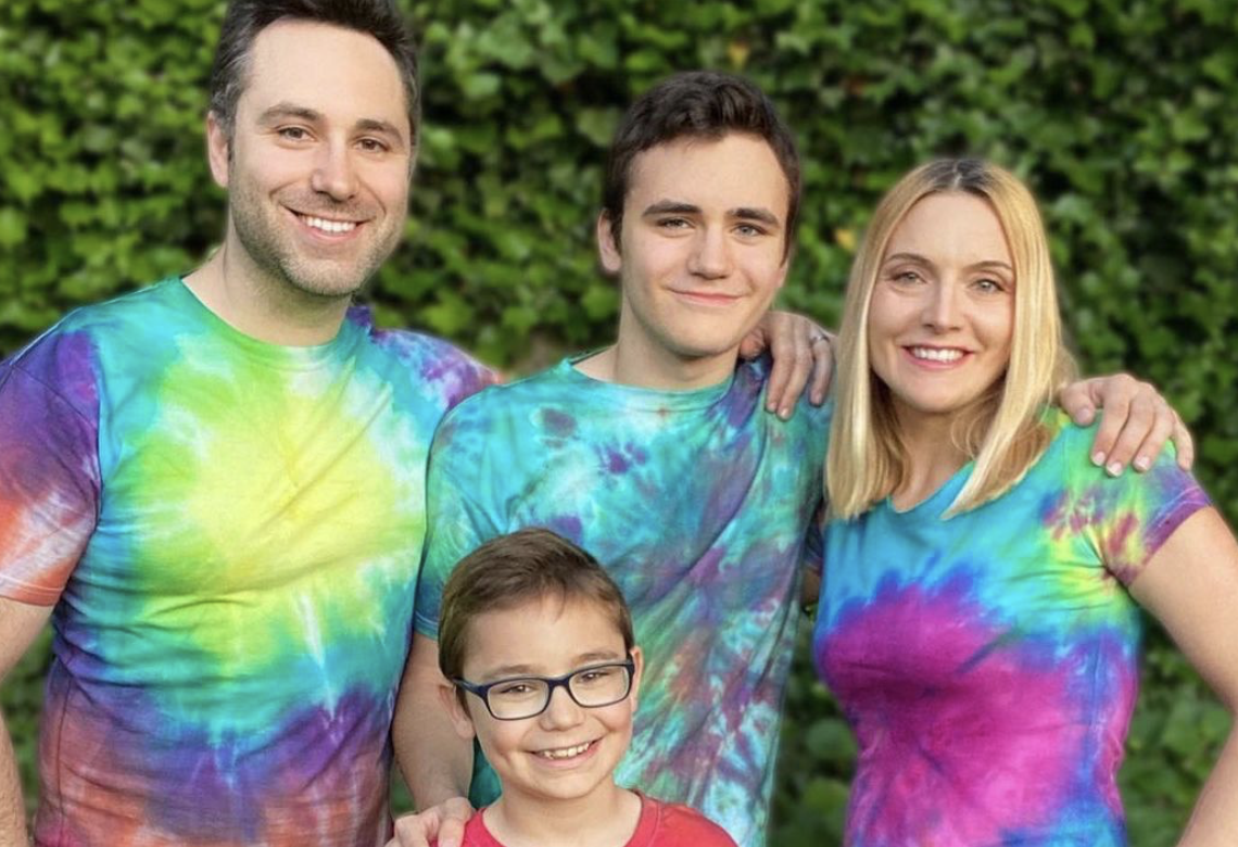 Swan et Néo : les parents des célèbres ados youtubeurs risquent 4 ans ...