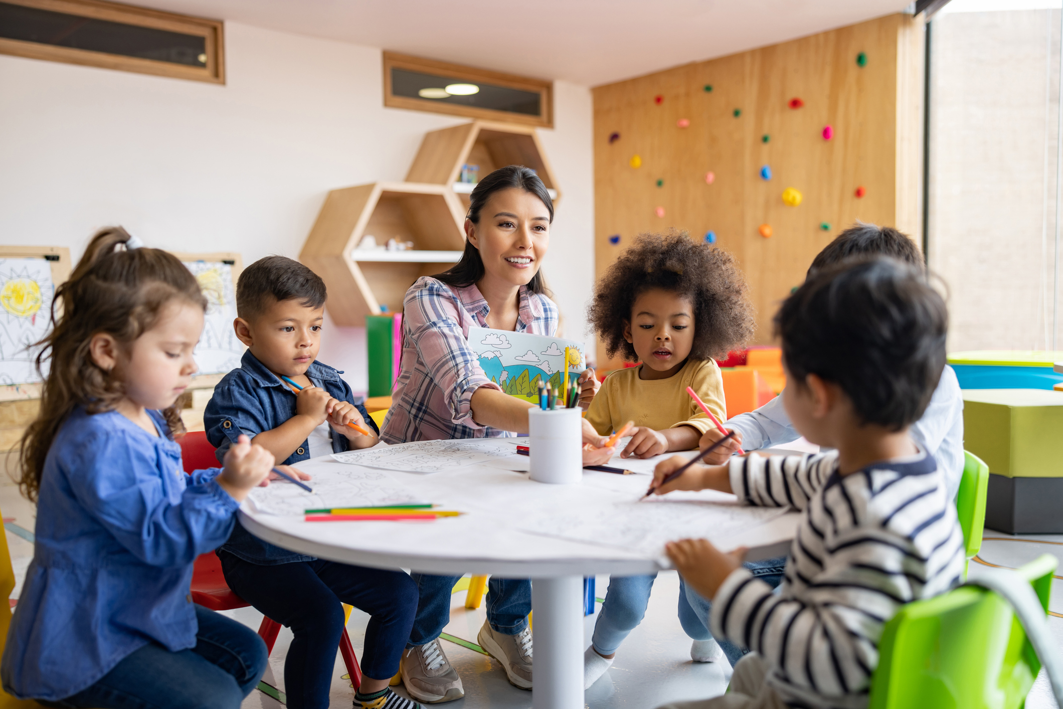 Les bébés Covid montrent un retard de développement en maternelle ...
