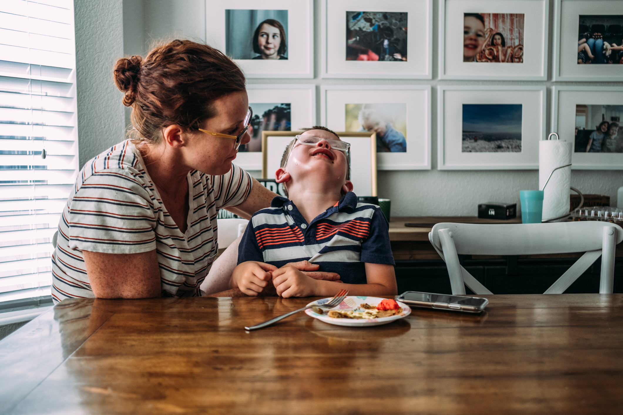 Voici l’astuce secrète et efficace des parents qui parviennent à rester ...