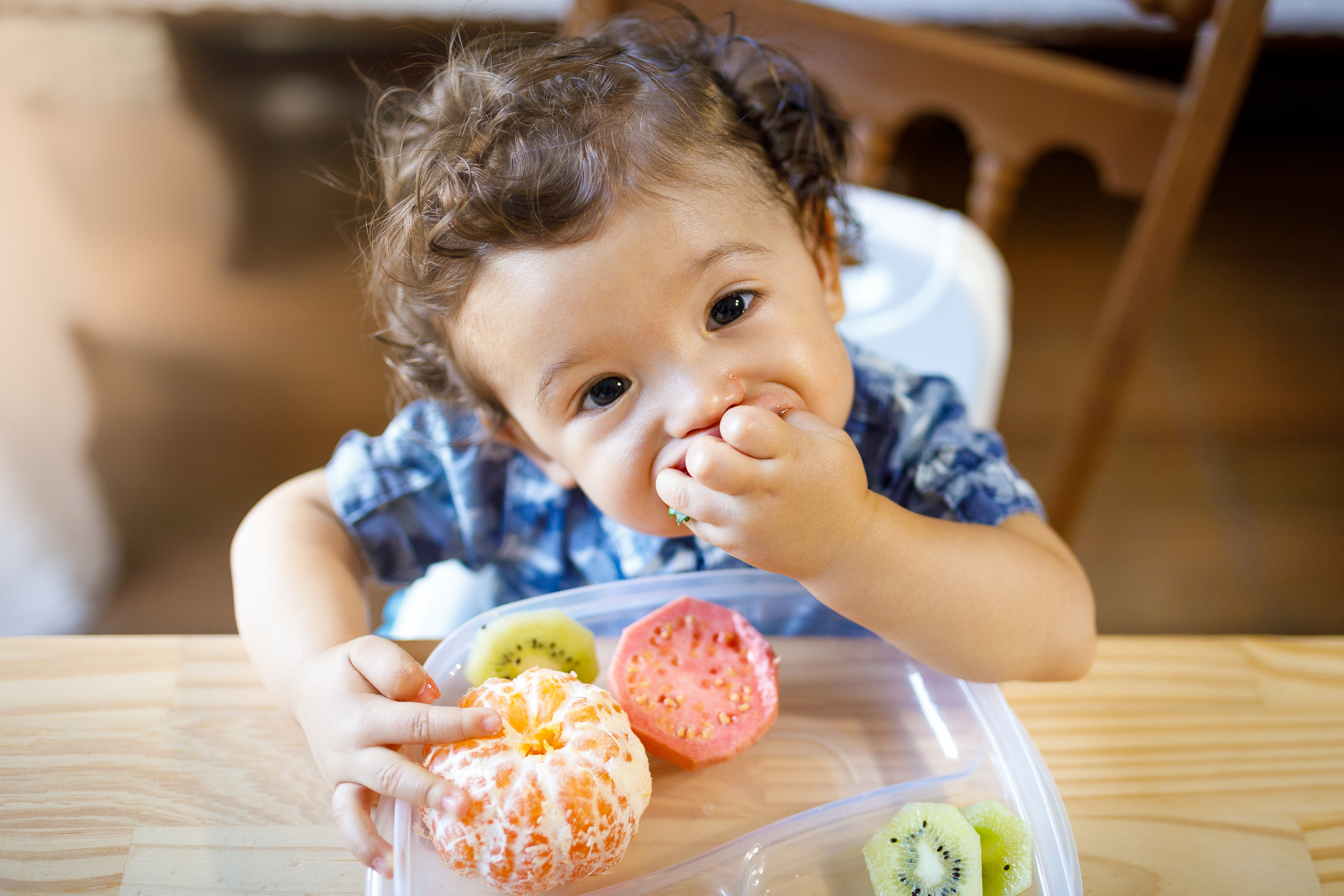 Que faire en cas d’allergie au kiwi chez le bébé ? | Parents.fr
