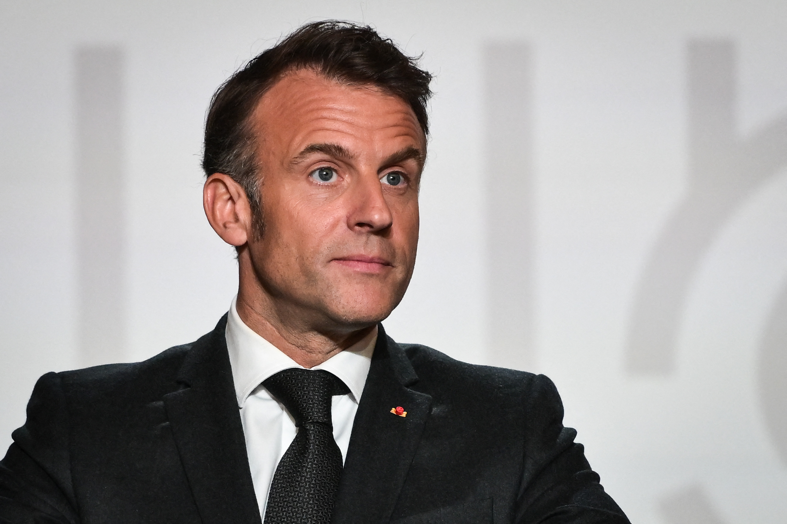 Rythmes scolaires, vacances, bien-être : Macron lance une convention ...