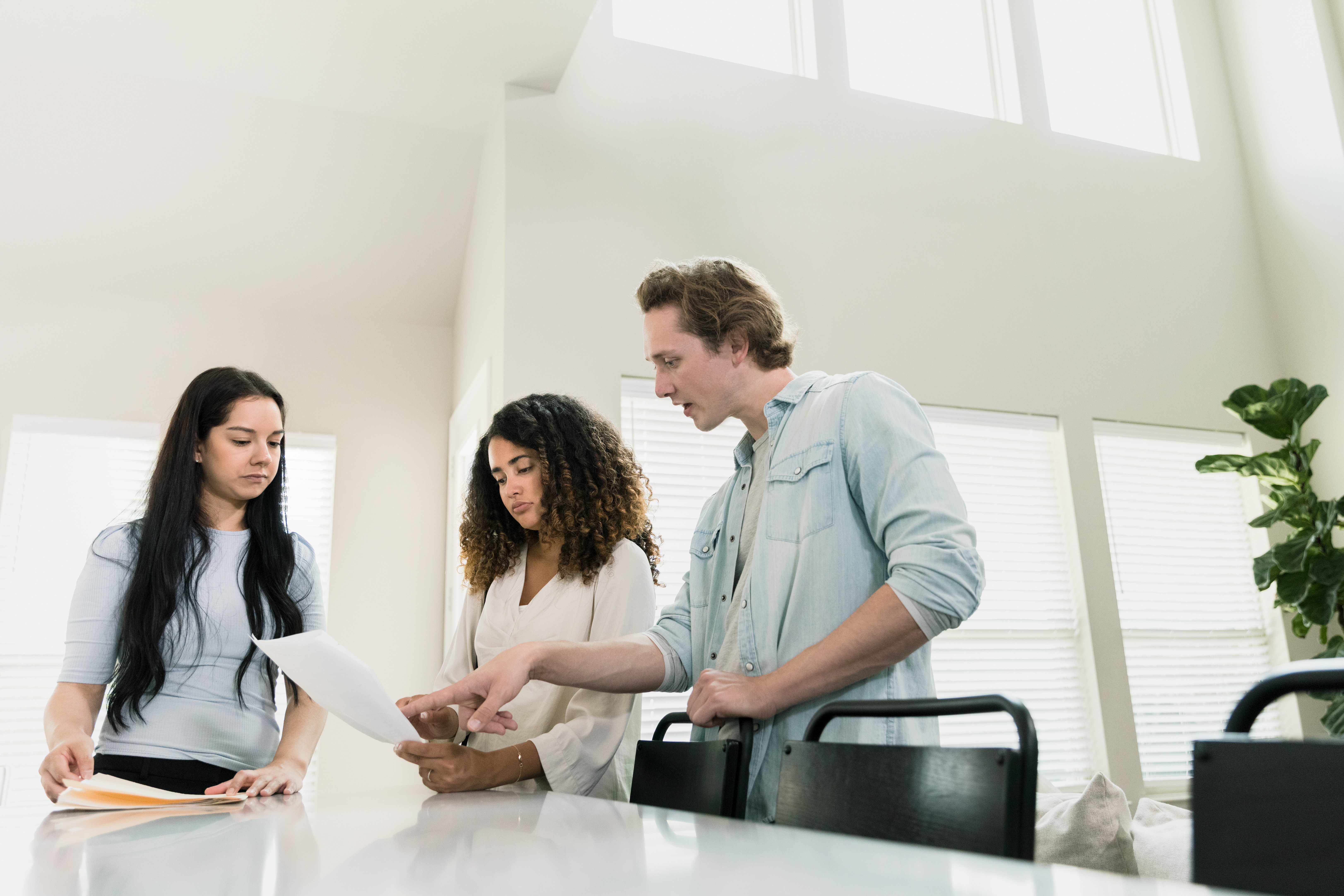 Aides au logement : le budget 2026 acte le gel des APL et une restriction pour les étudiants ...